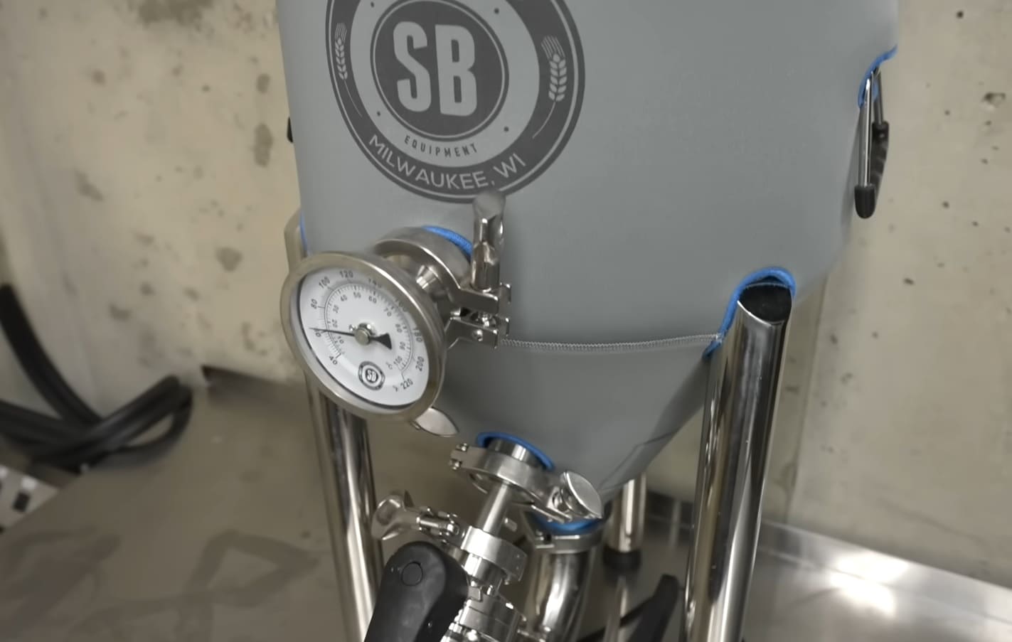 DIY Conical Fermenter - BrewingCrafter
