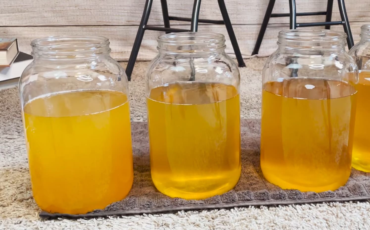 Mead vs. Cider: What’s the Difference? - BrewingCrafter